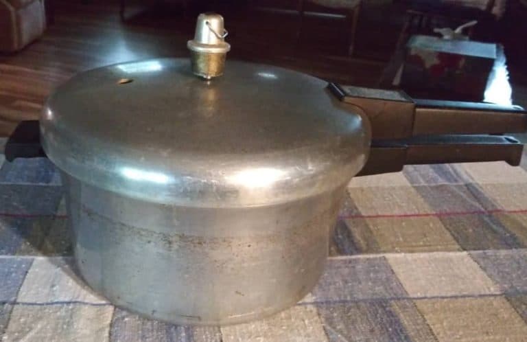 Does Food Cook Faster Covered or Uncovered? (Lid on vs Off ...